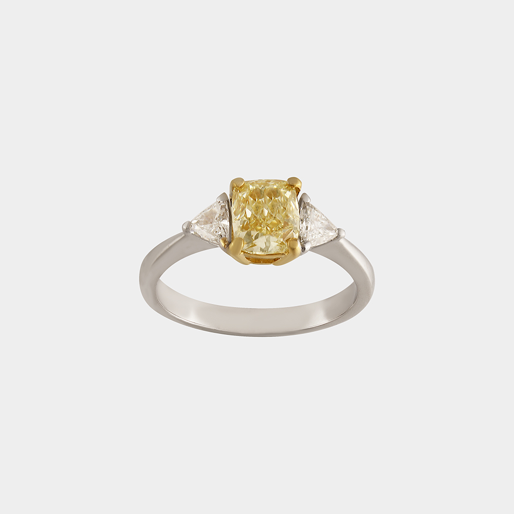 FANCY YELLOW DIAMOND SOLITAIRE - SOD01320T